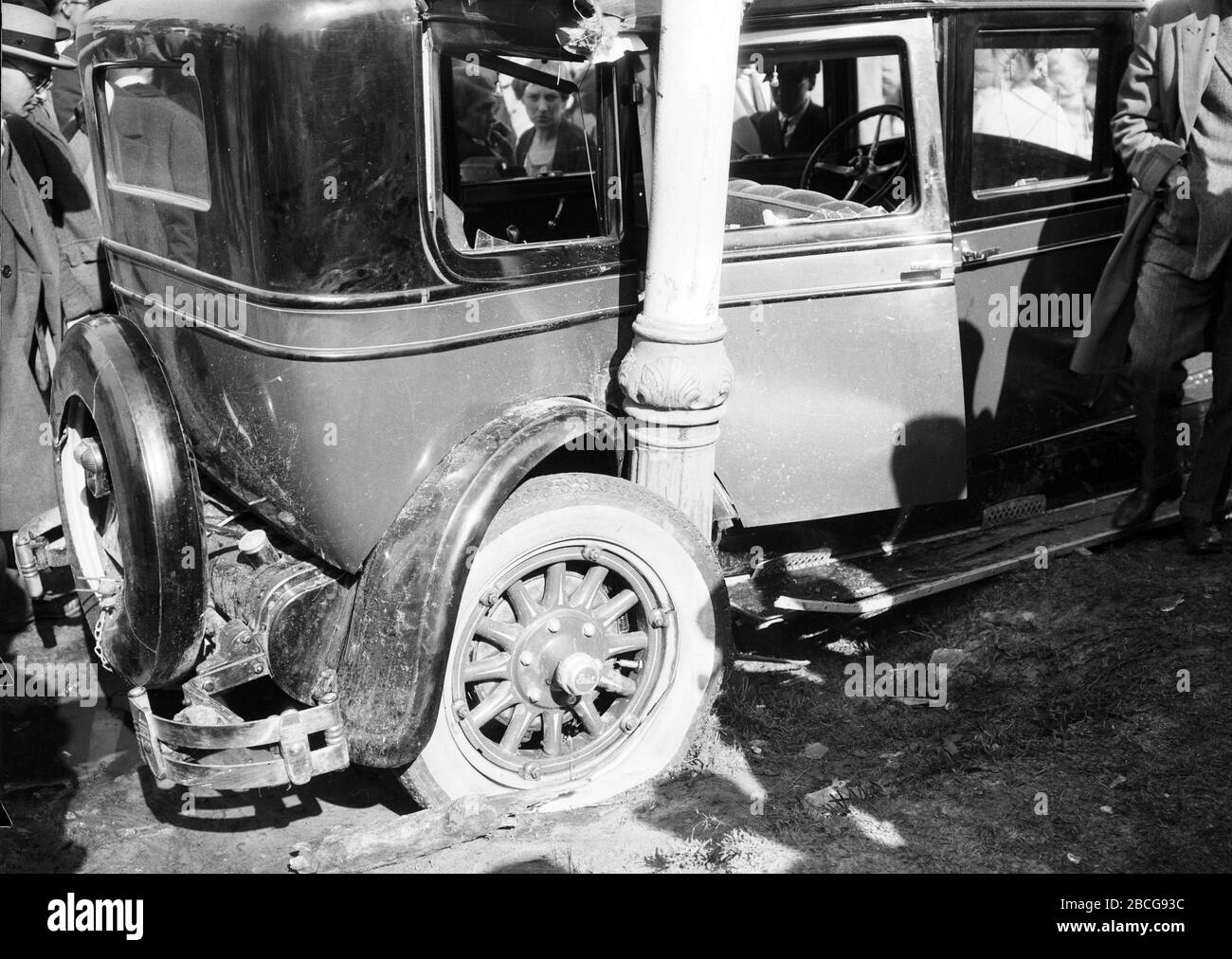 1920s crashed car Black and White Stock Photos & Images - Alamy