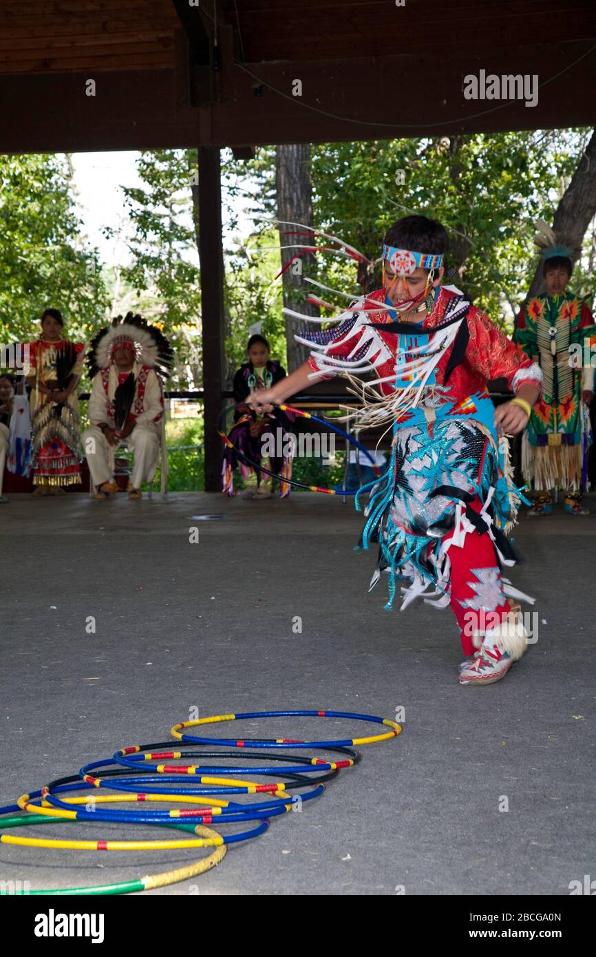 Amazon tribe dance hi-res stock photography and images - Alamy