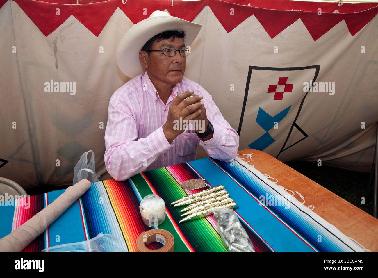 Traditional handicraft at North American Plaims Native Indian in ...