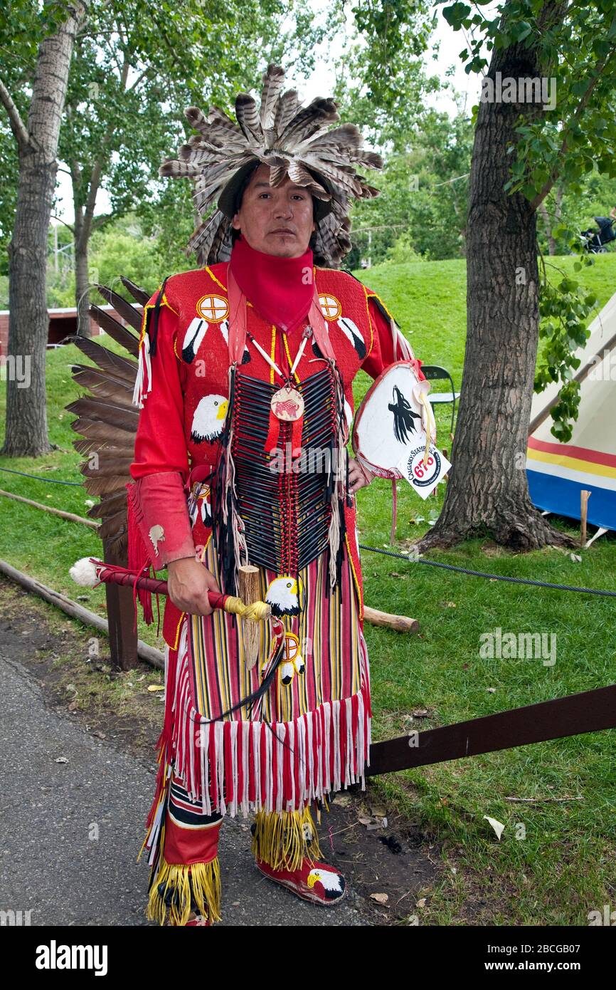Indian Chief in dress at North American Plaims Native Indian in ...