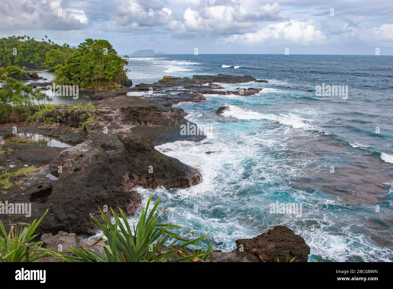 Volcanic coastline in the Republic of Samoa, Polynesia Stock Photo - Alamy