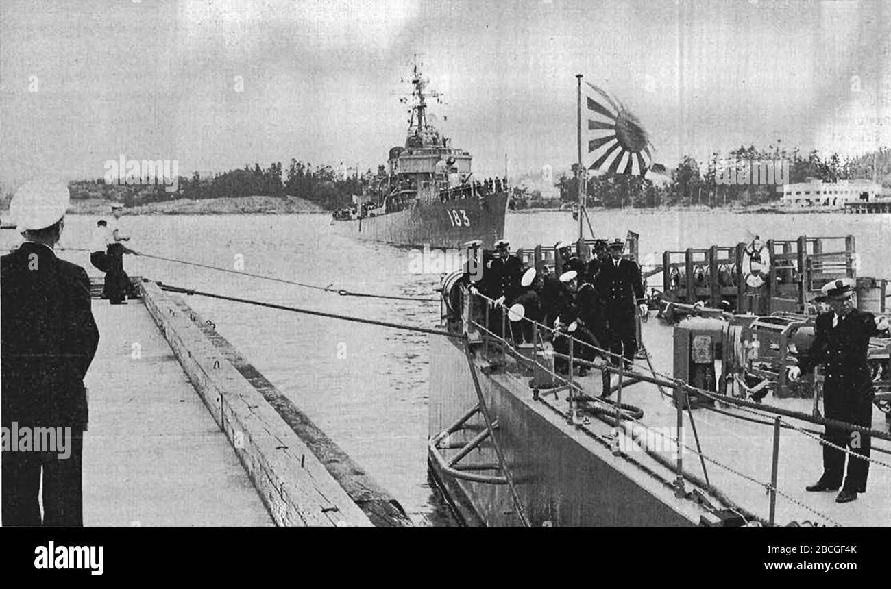 First two destroyers hi-res stock photography and images - Alamy