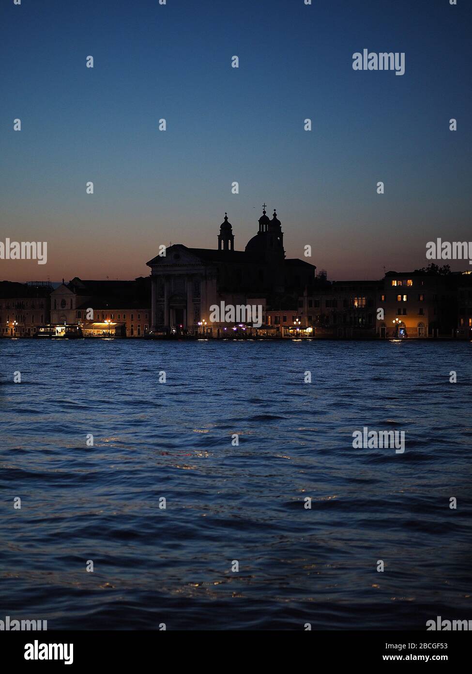 Le zattere hi-res stock photography and images - Alamy