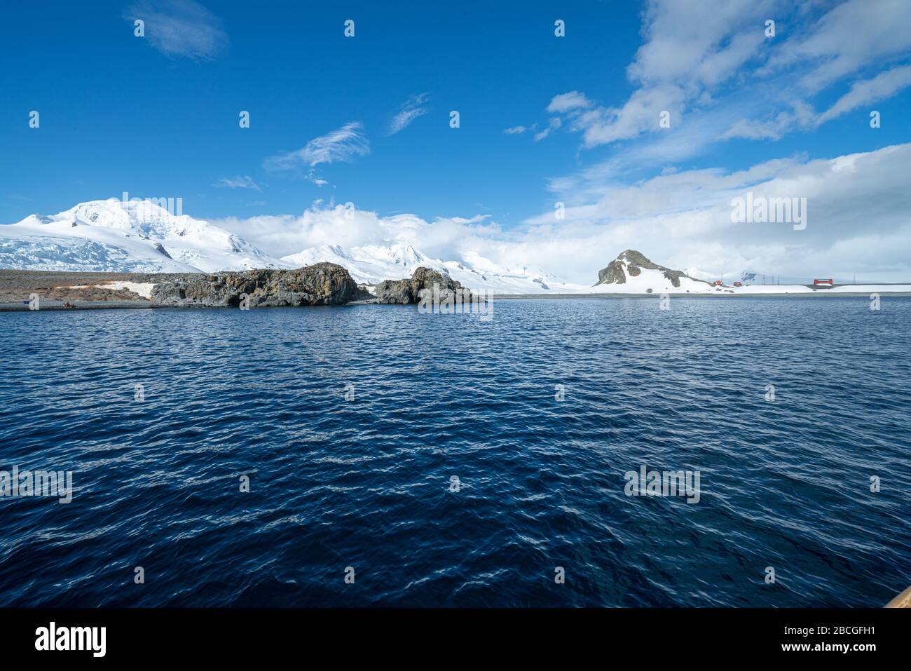 sea Antarctica iceberg coast in Antarctica Stock Photo - Alamy