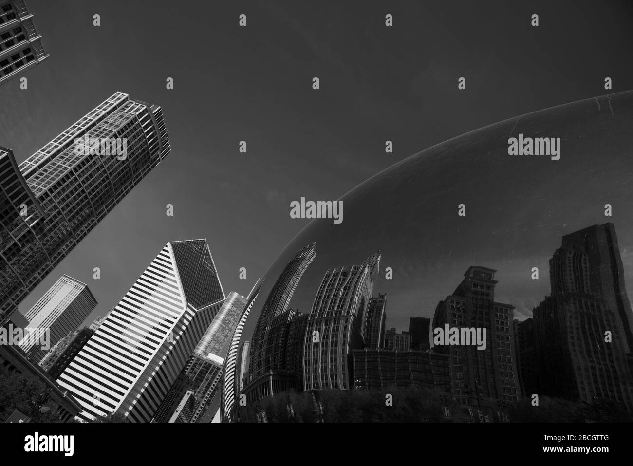 Chicago, IL, USA - November 9th 2019 - The Cloud Gate (aka the Bean ...
