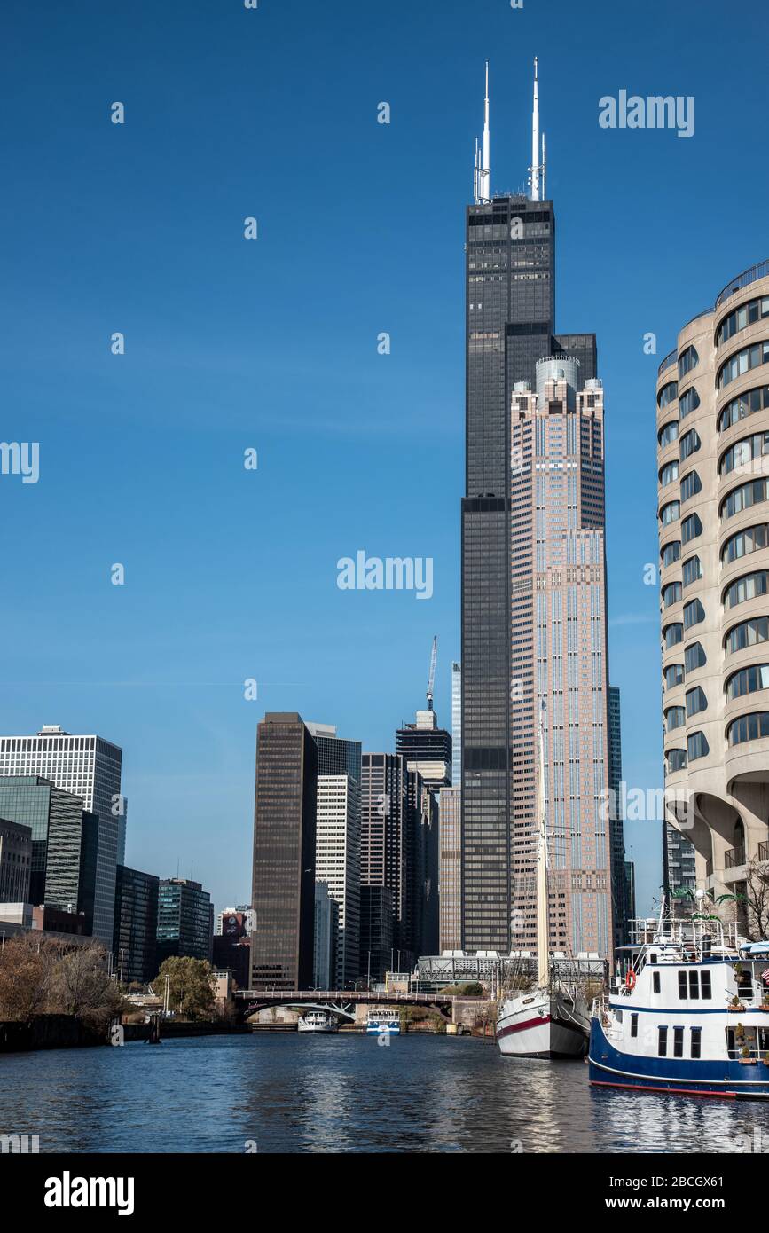 Chicago, IL, USA - November 9th 2019 - Willis tower, the most iconic ...