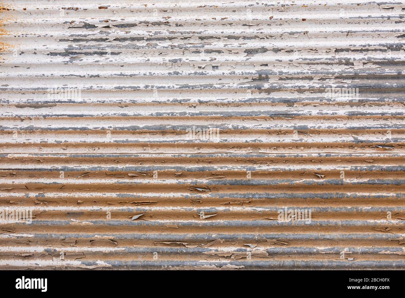 Rusting sheets of corrugated iron Stock Photo - Alamy