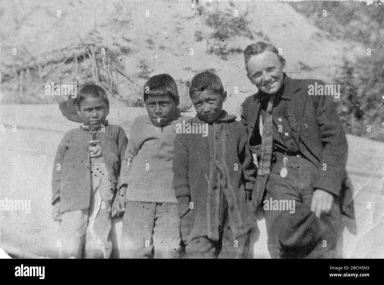 Enfants autochtones hi-res stock photography and images - Alamy
