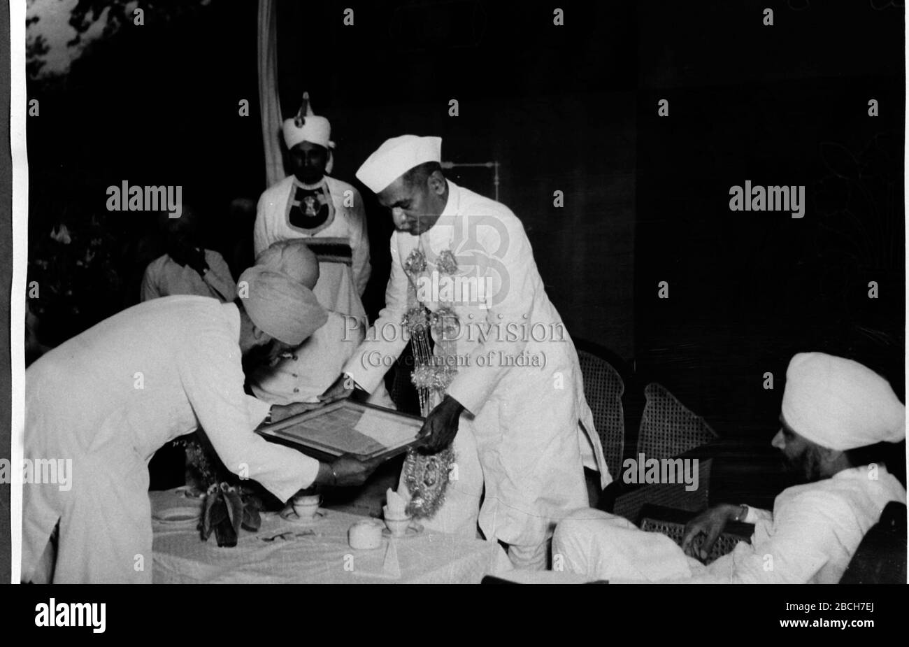 Delhi india 1950 hi-res stock photography and images - Alamy