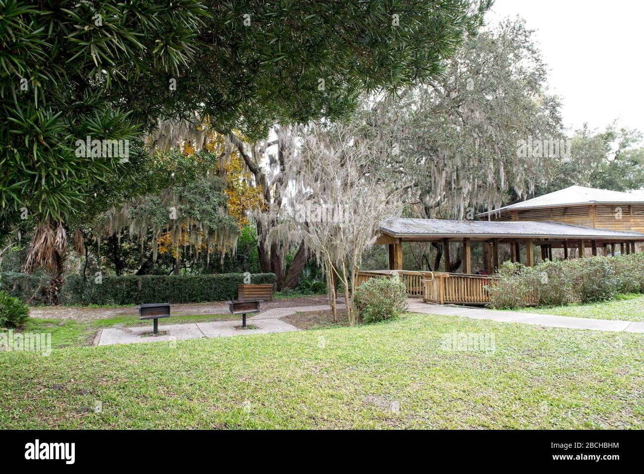 Outdoor grill and park area at Ravine Gardens state Park in Palatka, FL ...