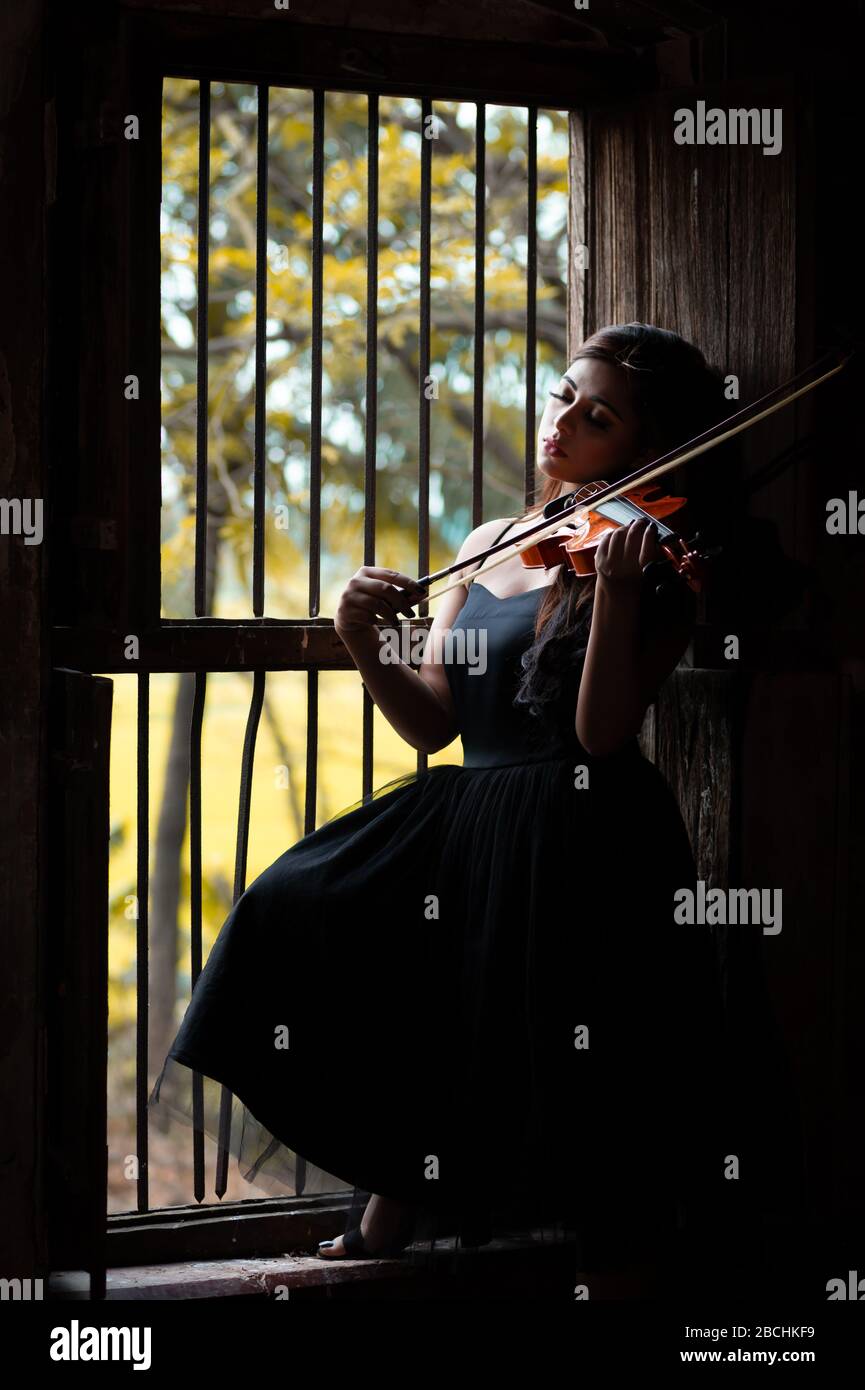 Where the words end, music starts Stock Photo - Alamy