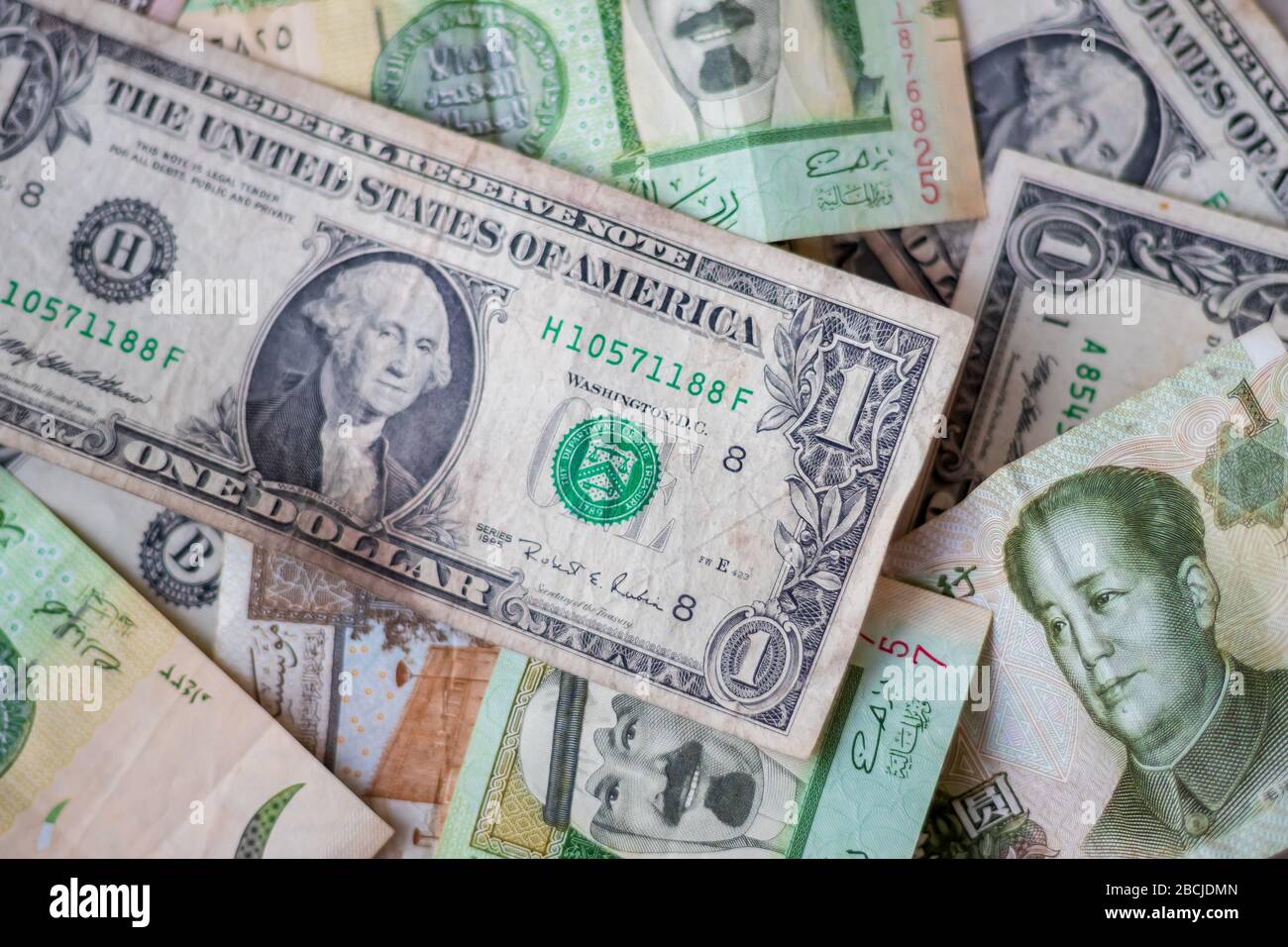 International currency notes hi-res stock photography and images - Alamy