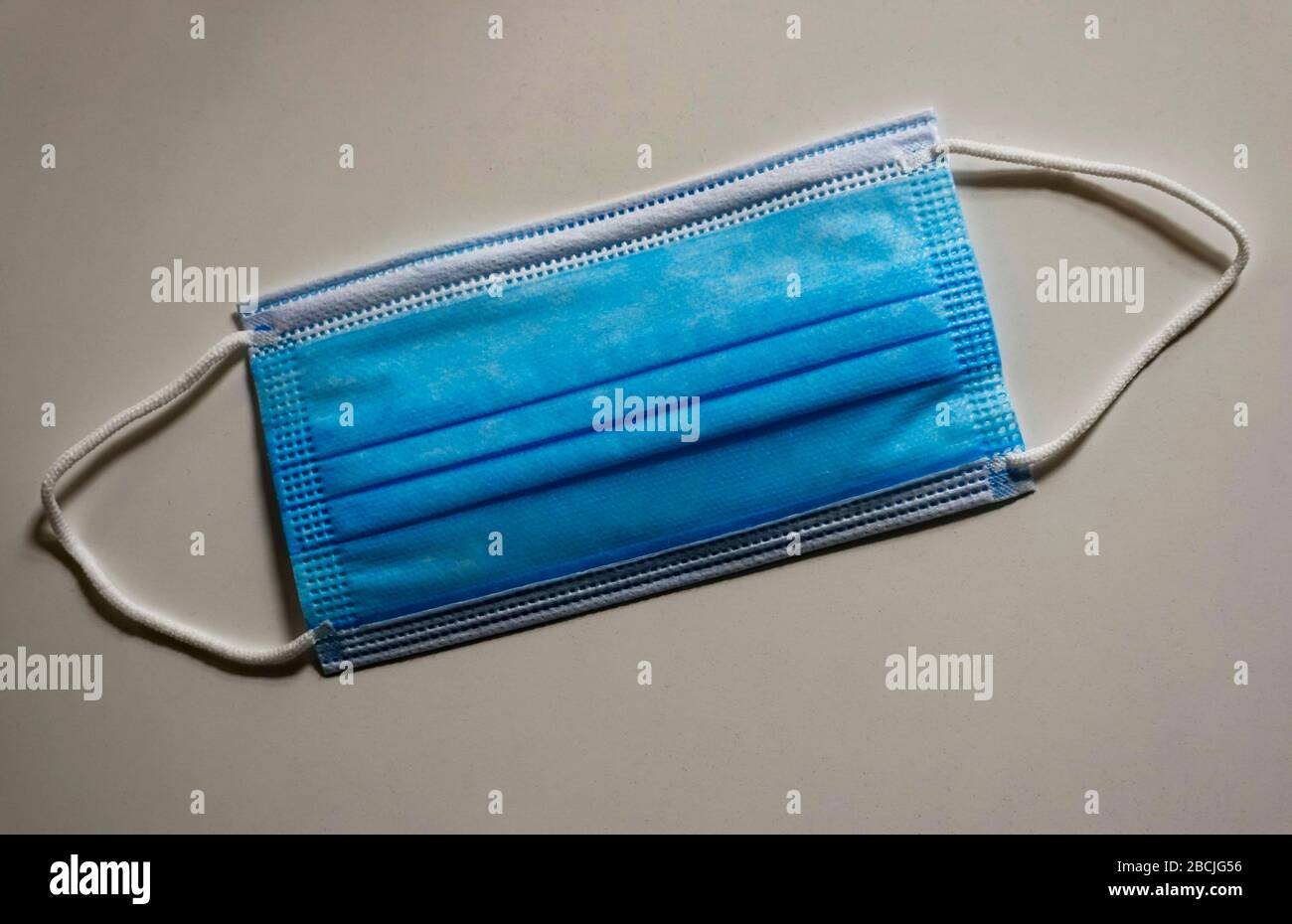 Disposable protective mask hi-res stock photography and images - Alamy