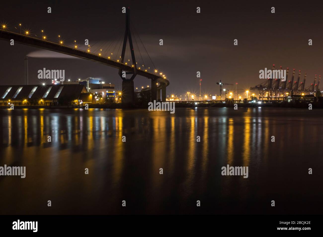 High rise Bridge in the Harbor area of Hamburg Stock Photo - Alamy