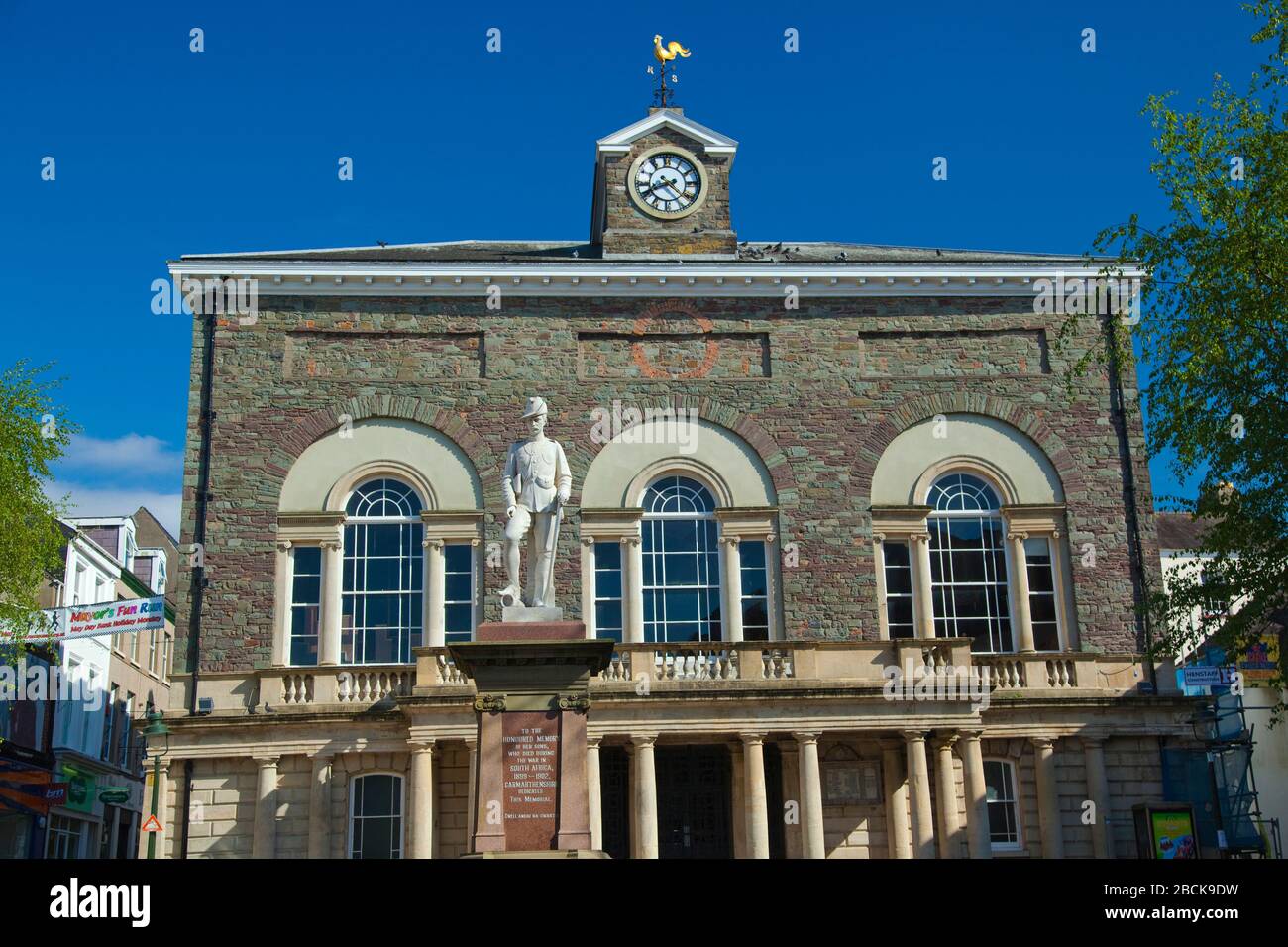 South African War Memorial, Carmarthen Guild Hall, Carmarthenshire ...