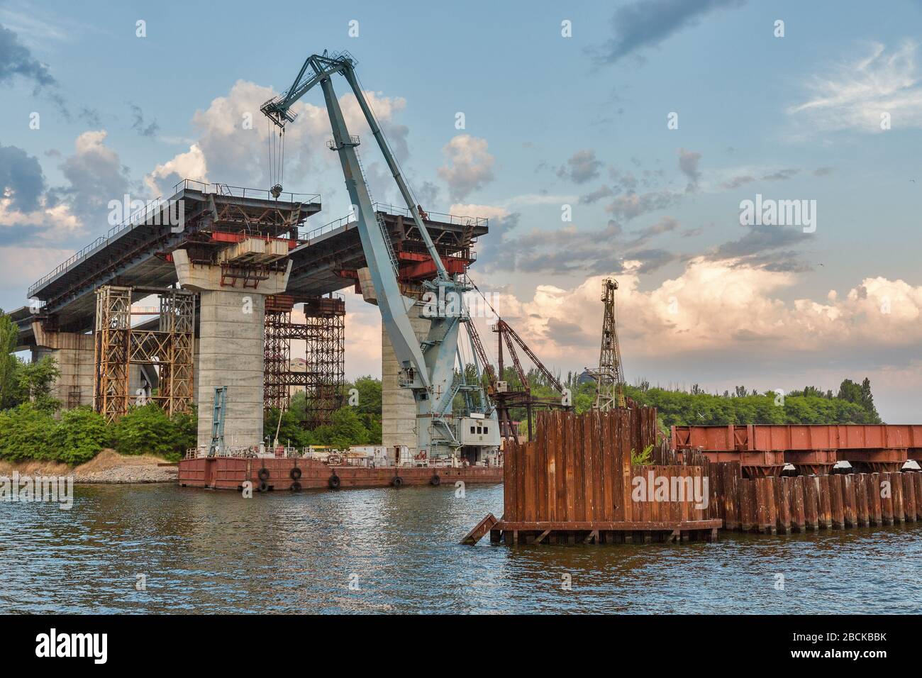 Building Preobrazhensky bridge across the Dnieper River to the island ...