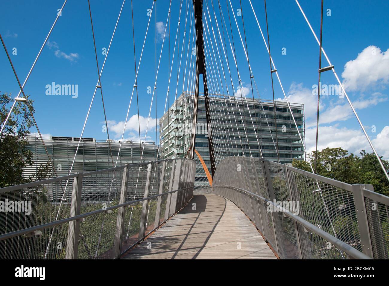 Pedestrian Footbridge Chiswick Business Park/ Gunnersbury Triangle ...