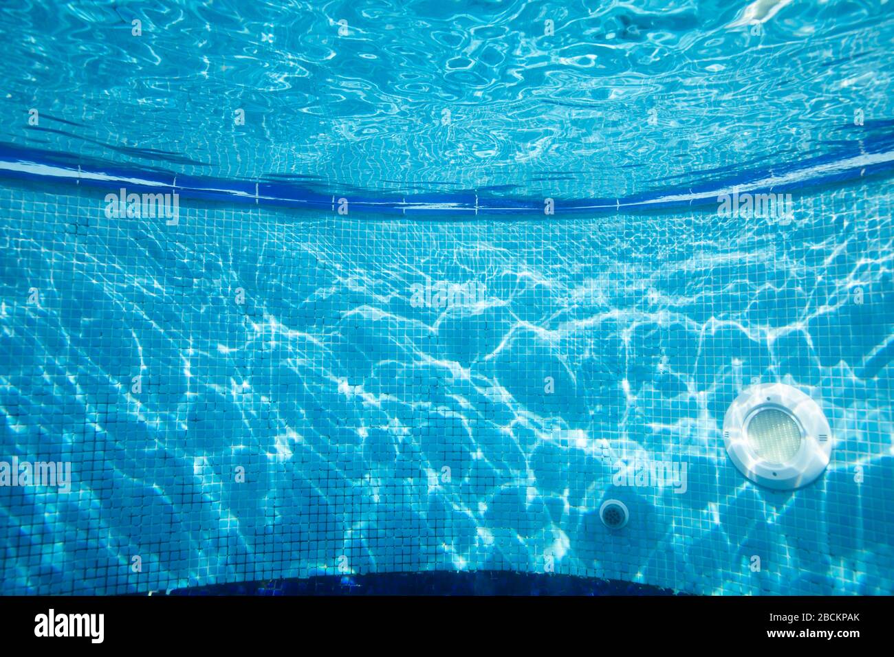 Underwater swimming pool hi-res stock photography and images - Alamy