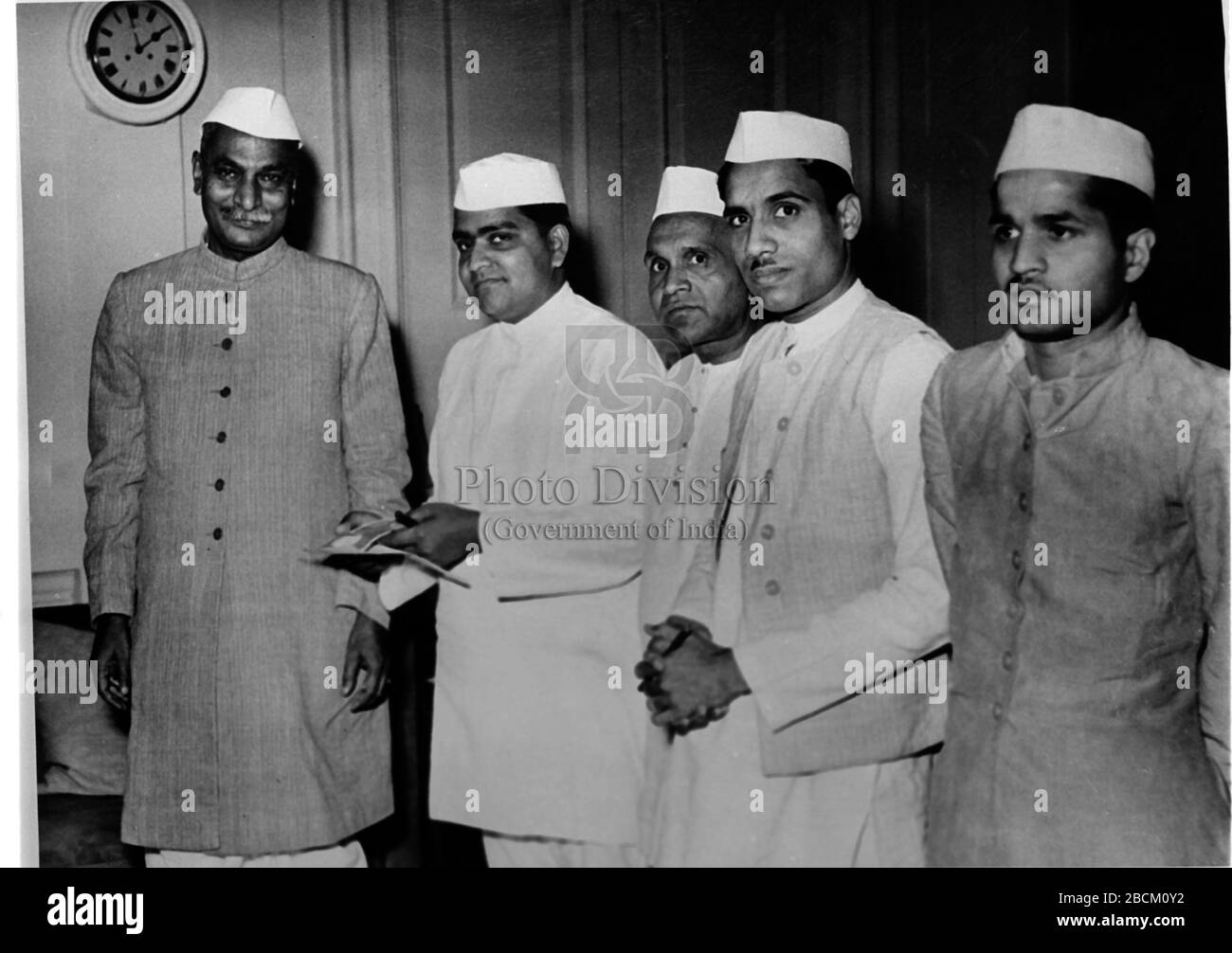 Delhi india 1950 hi-res stock photography and images - Alamy