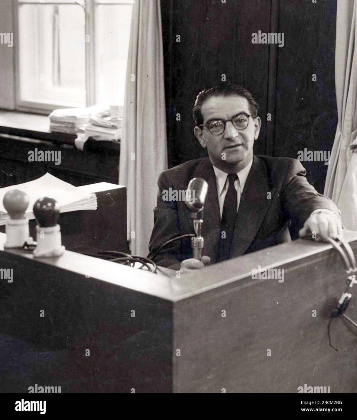 28 december 1957 hi-res stock photography and images - Alamy