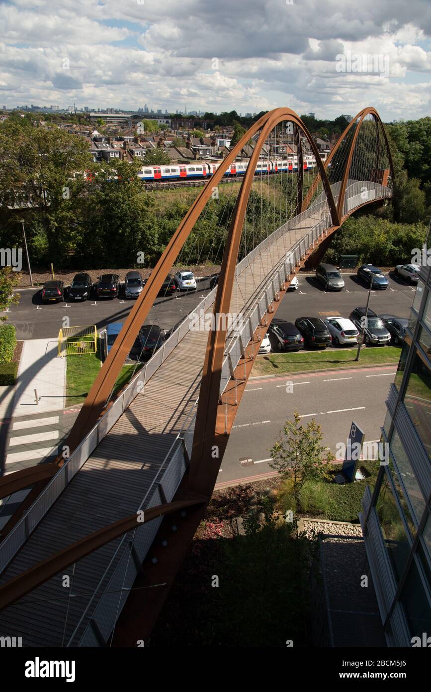 Pedestrian Footbridge Chiswick Business Park/ Gunnersbury Triangle ...
