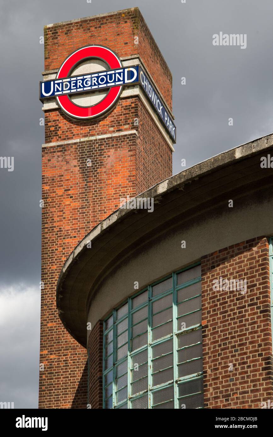 District Line Chiswick Park Underground Station, Bollo Lane, Chiswick ...