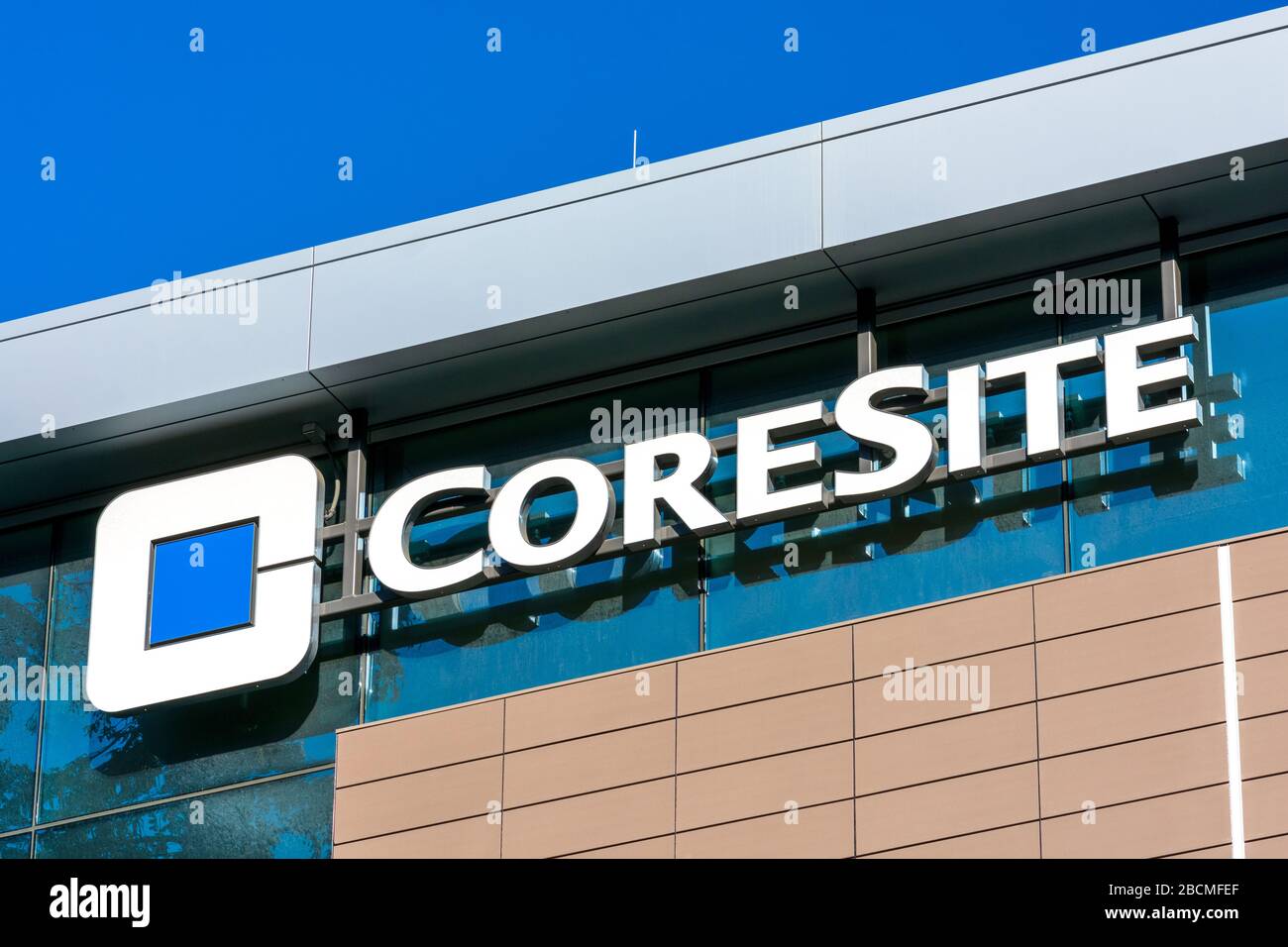 Data centers america hi-res stock photography and images - Alamy