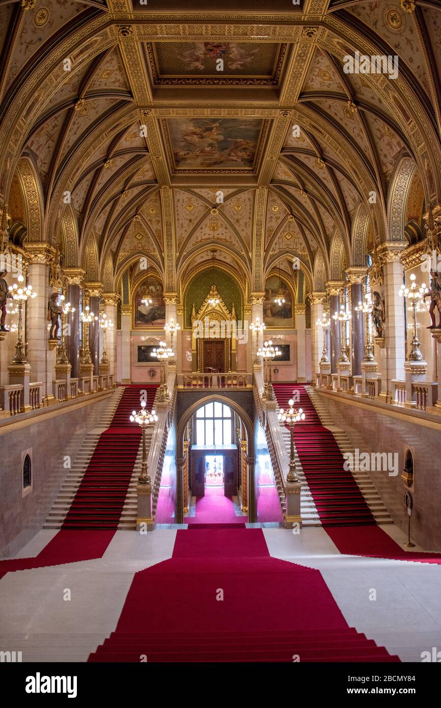 Grand entrance stairway interior hi-res stock photography and images ...
