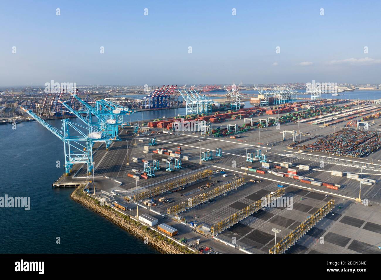 APM Terminal port of Los Angeles Stock Photo - Alamy