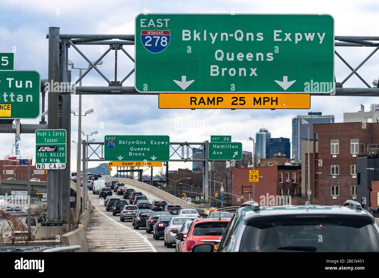 Highway roadway sign motorway cars hi-res stock photography and images ...