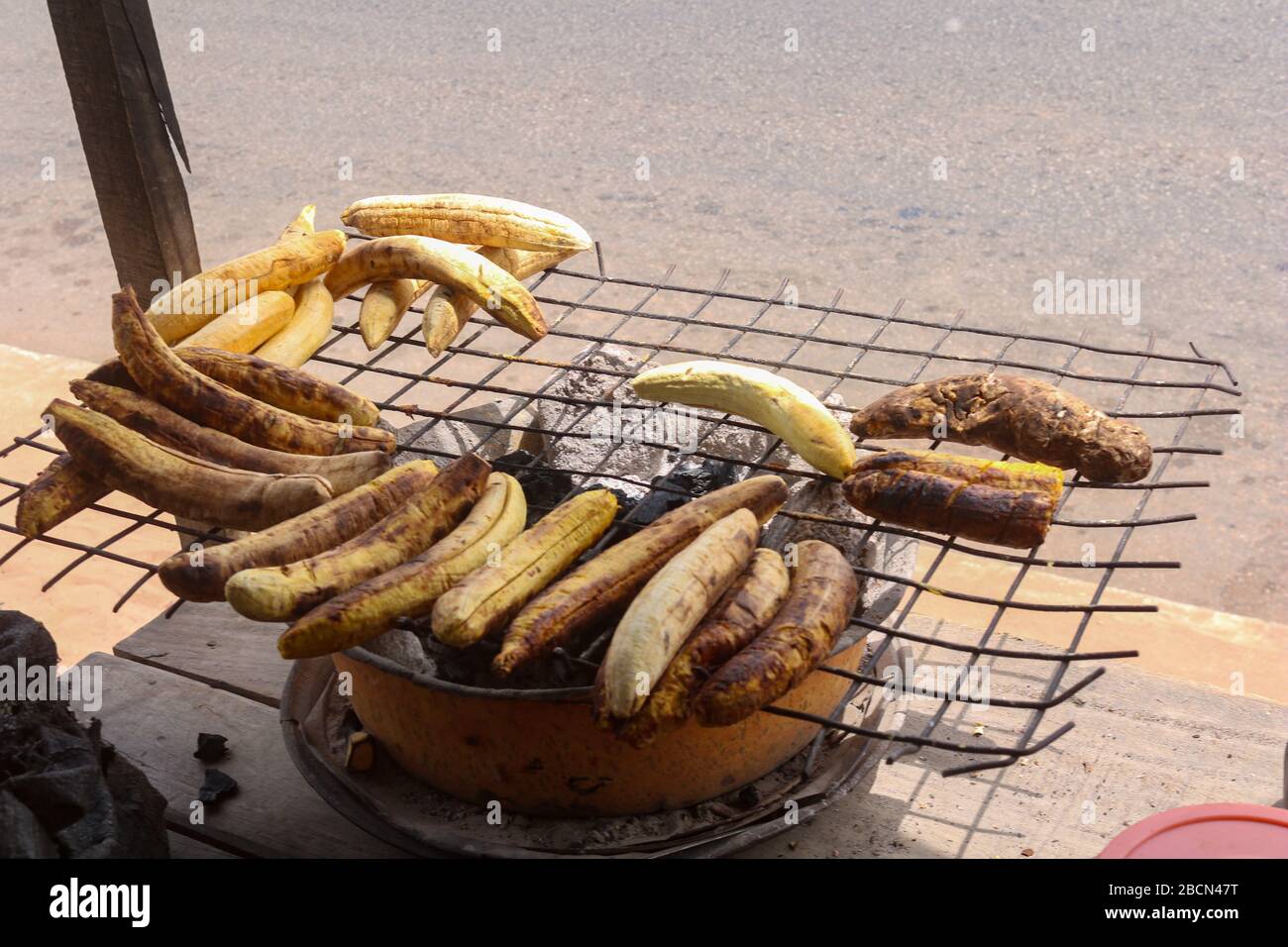Roasted plantain nigeria hi-res stock photography and images - Alamy
