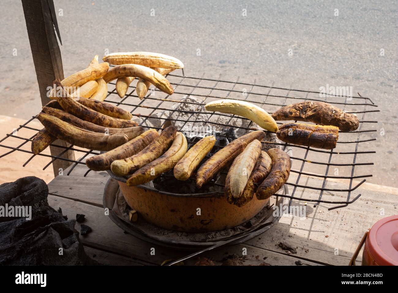Roasted plantain nigeria hi-res stock photography and images - Alamy