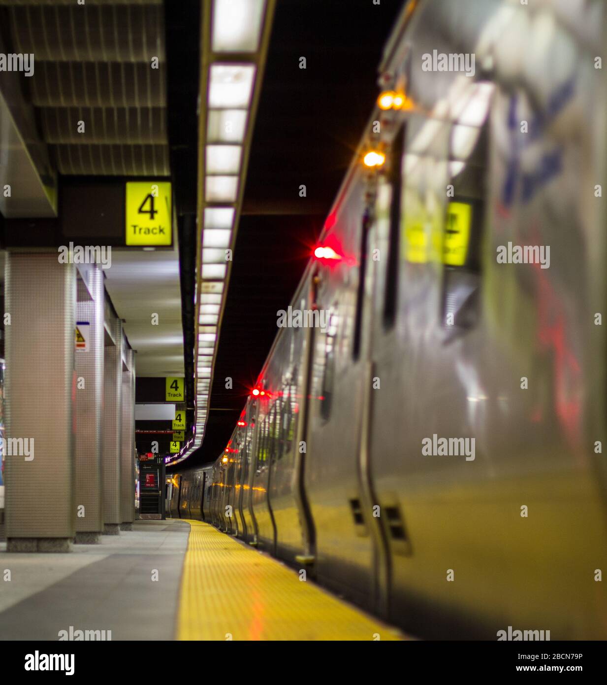 Railroad platform hi-res stock photography and images - Alamy