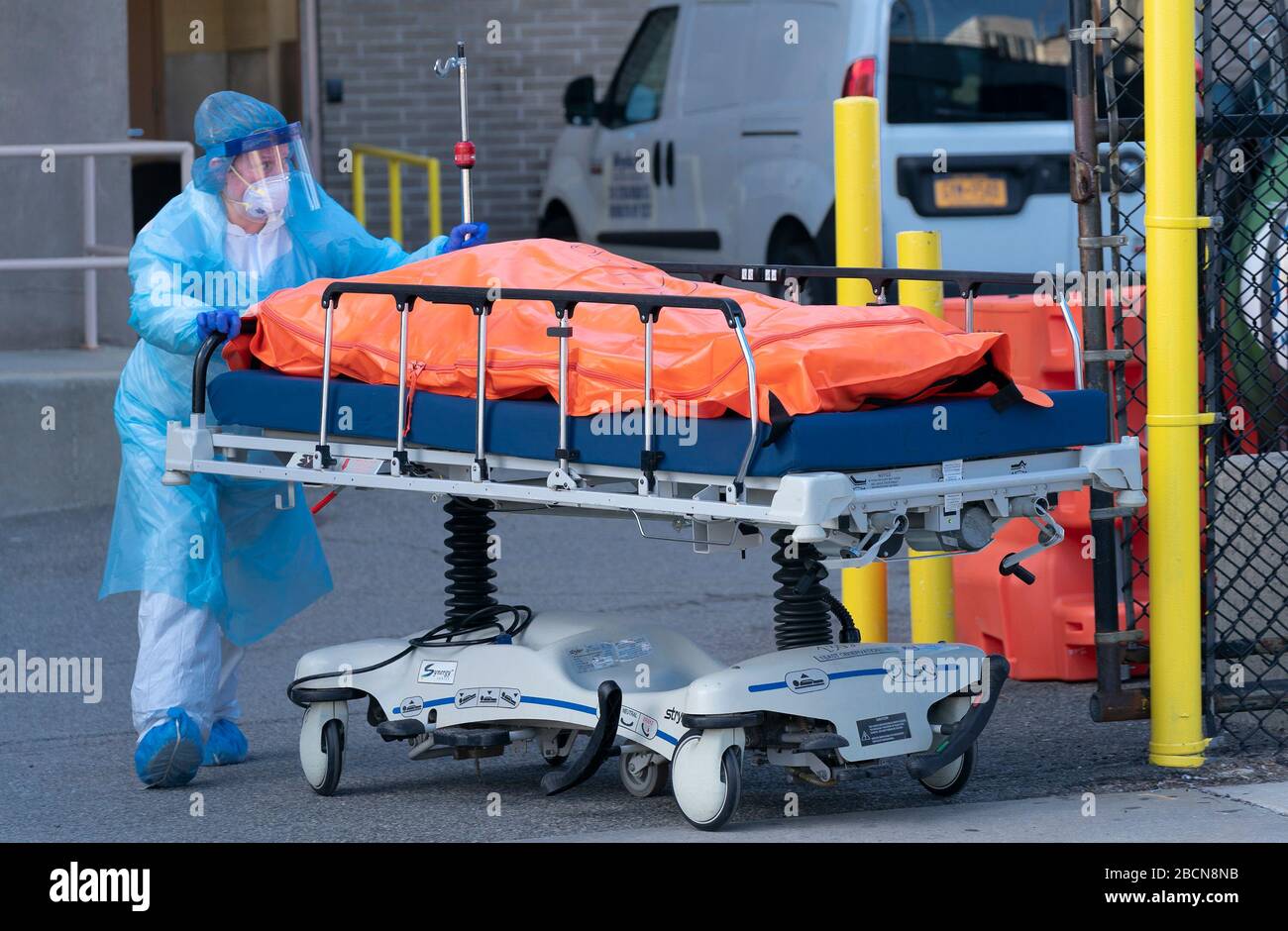 Deceased In Bag High Resolution Stock Photography and Images - Alamy