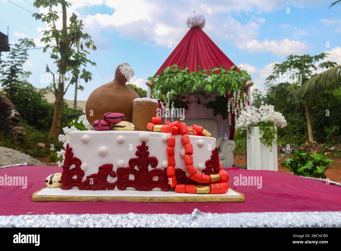 Palm wine nigeria hi-res stock photography and images - Alamy