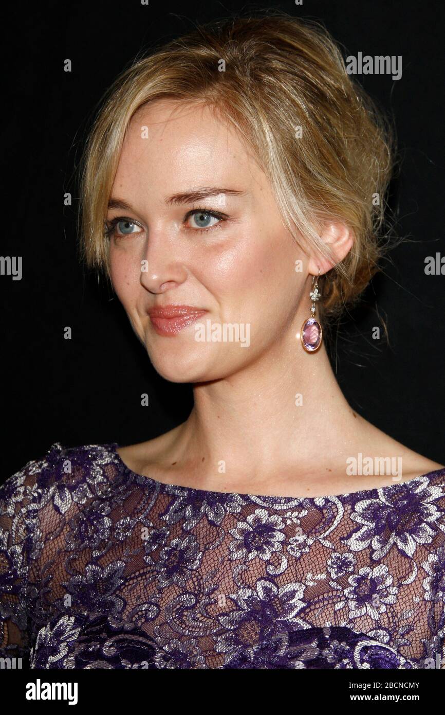 Jess weixler hi-res stock photography and images - Alamy
