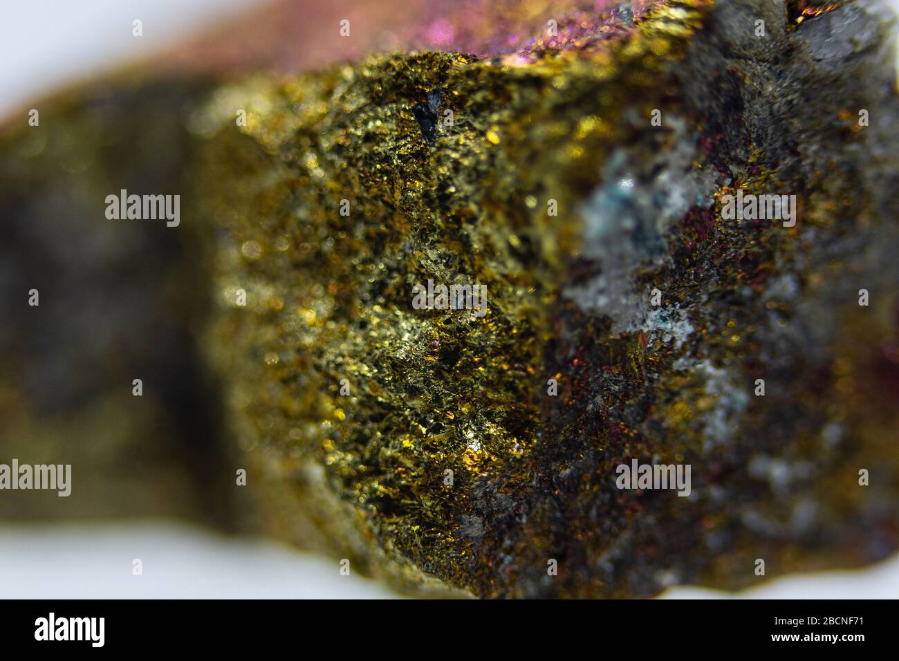 Detail of the chalcopyrite mineral Stock Photo - Alamy