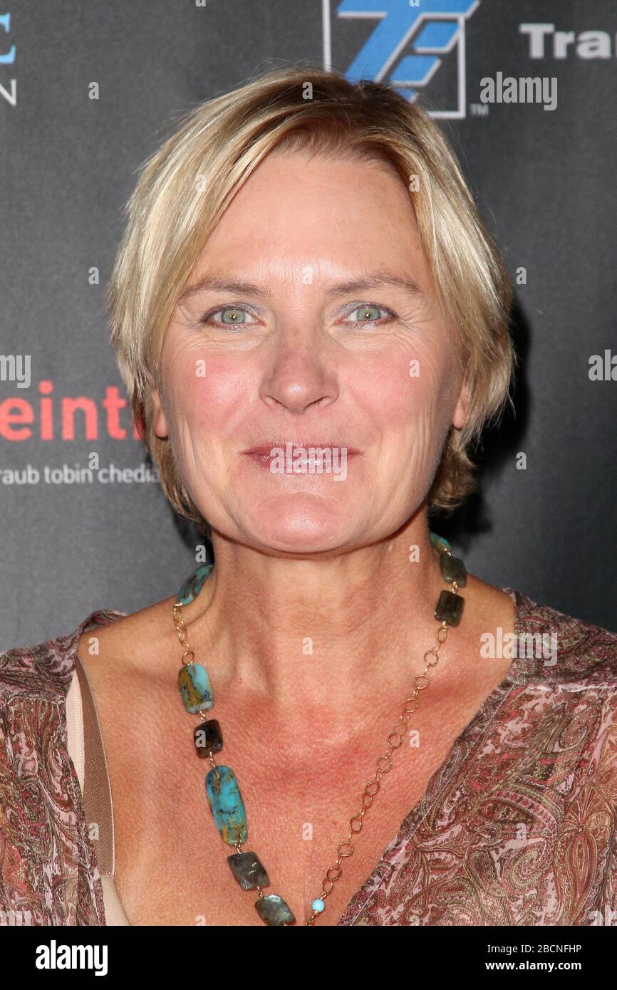 Denise crosby hi-res stock photography and images - Alamy