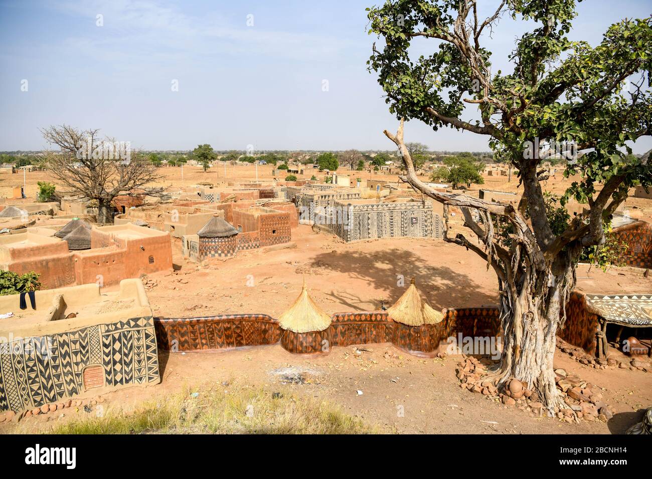 Tiebele hi-res stock photography and images - Alamy