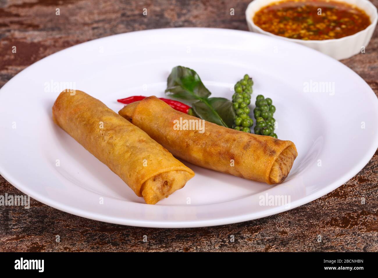 Deep fried spring roll with prawn and cabbage Stock Photo - Alamy