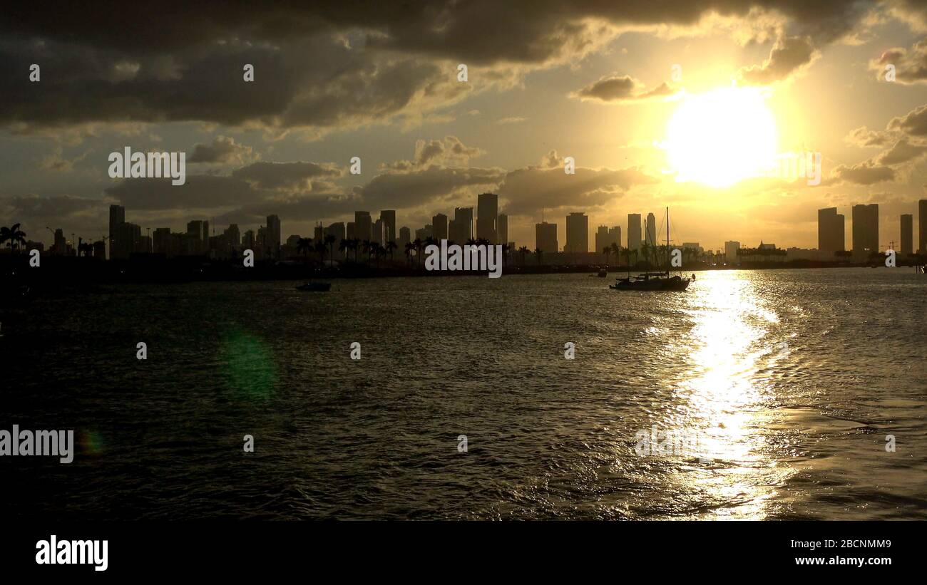 Miami florida sunset amazing skyline hi-res stock photography and ...