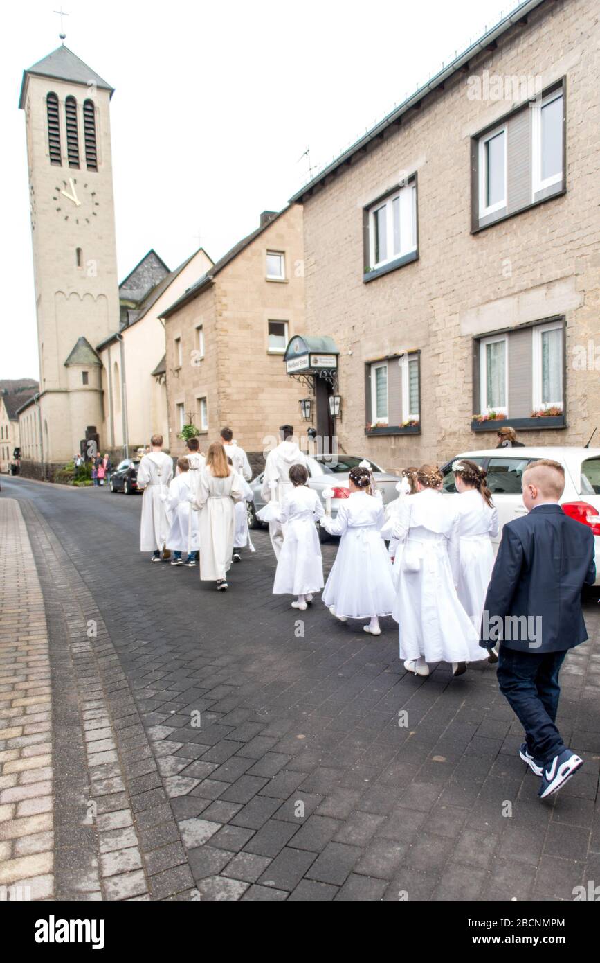 First holy communion procession hi-res stock photography and images - Alamy