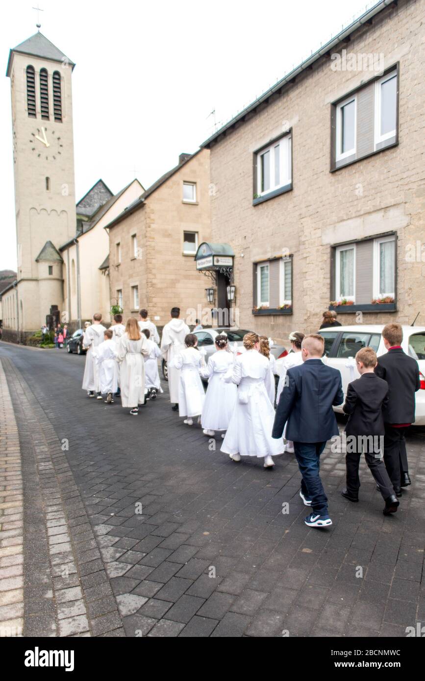 First holy communion procession hi-res stock photography and images - Alamy