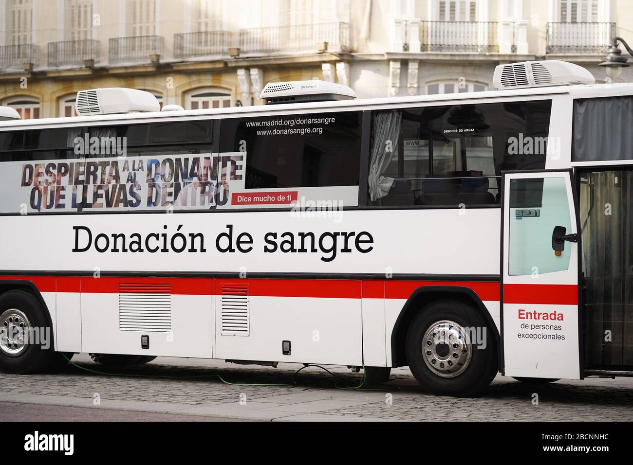 Blood donation logo hi-res stock photography and images - Alamy