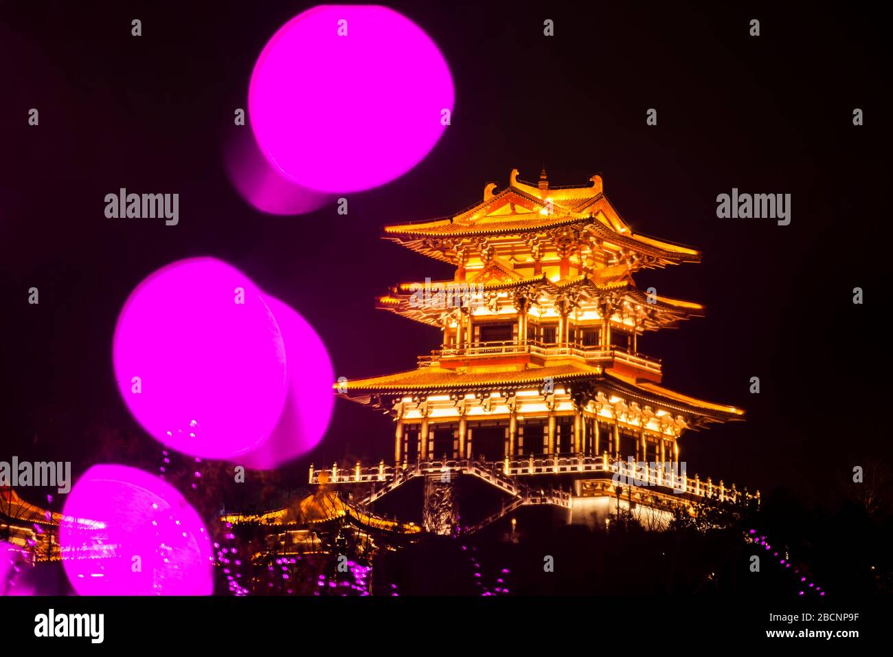 Chinese traditional buildings at night Stock Photo - Alamy