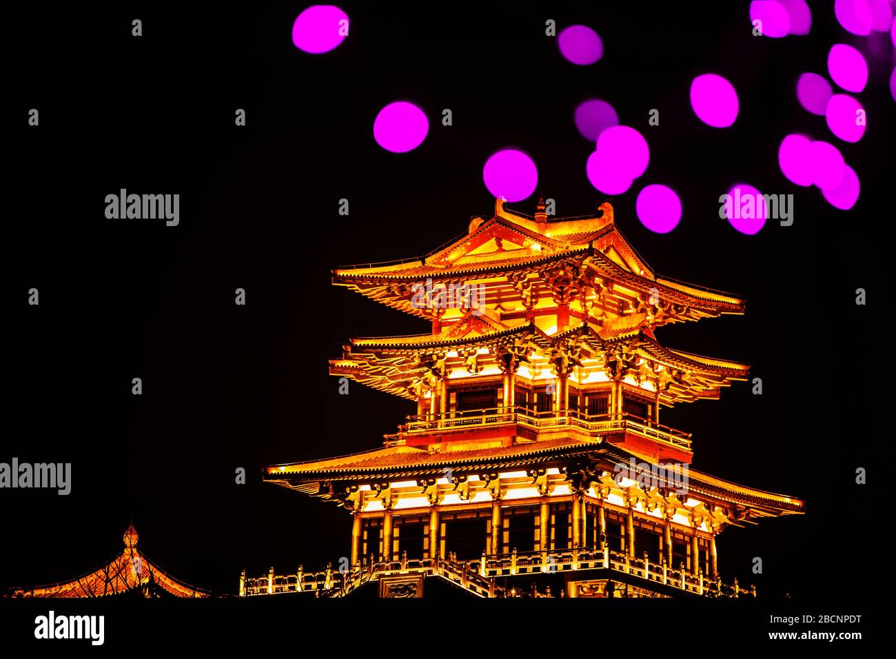 Chinese traditional buildings at night Stock Photo - Alamy