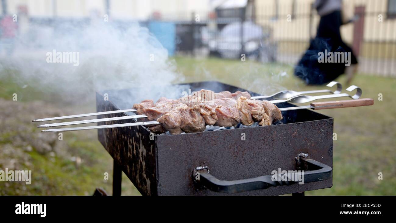 Flame grilled meat hi-res stock photography and images - Alamy