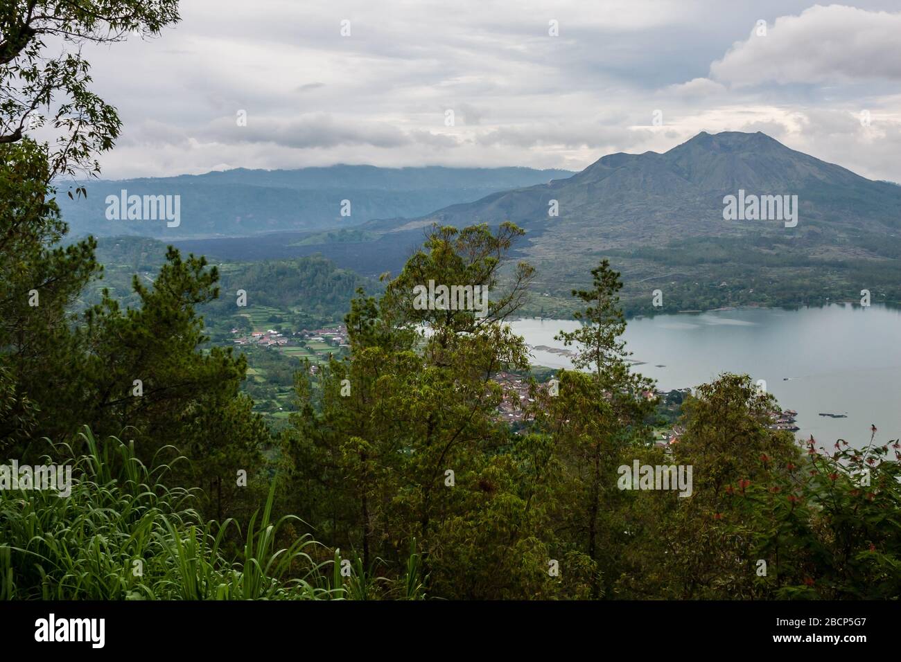 A panoramic view of Mount Batur and Lake Batur (Danau Batur), Bali ...