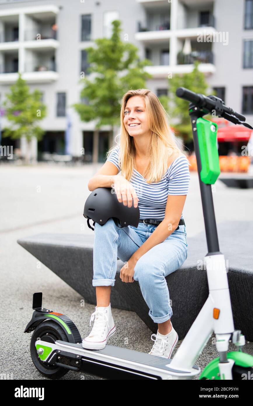Scooter traveling hi-res stock photography and images - Alamy