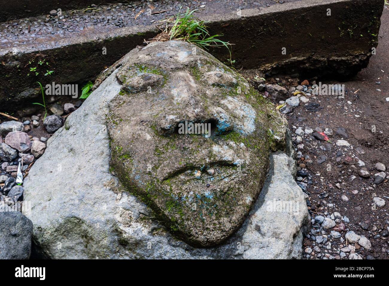 Human face in rock hi-res stock photography and images - Alamy